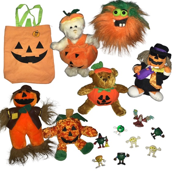 Not Sure | Other | Lots Of Halloween Stuffed Toys And More | Poshmark